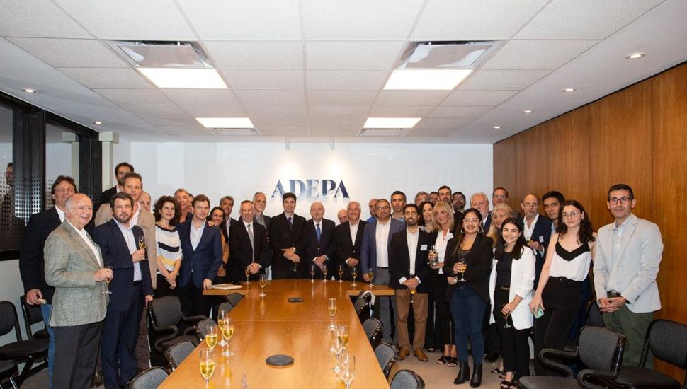 Adepa inauguró la remodelación de su sede institucional