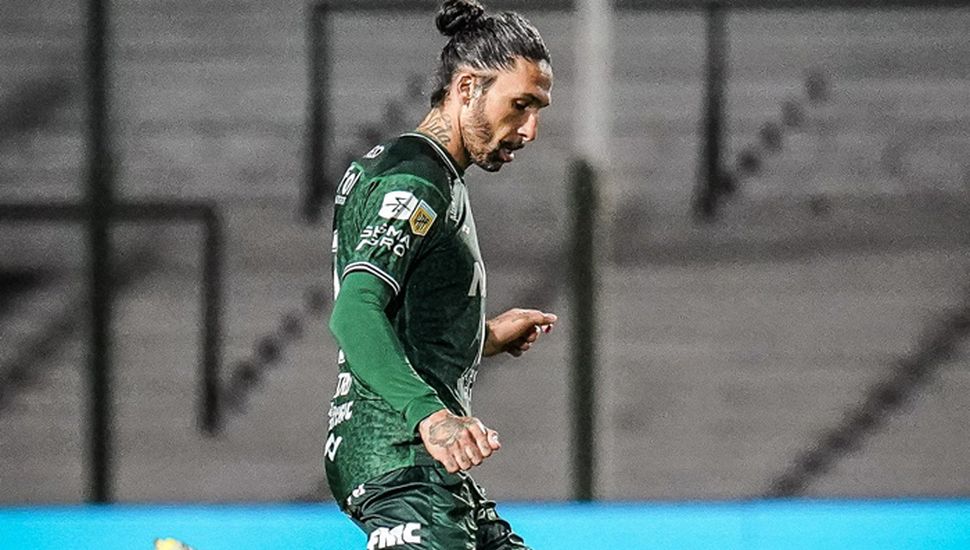 Lucas “Pata” Castro no continuará en Sarmiento • Diario Democracia