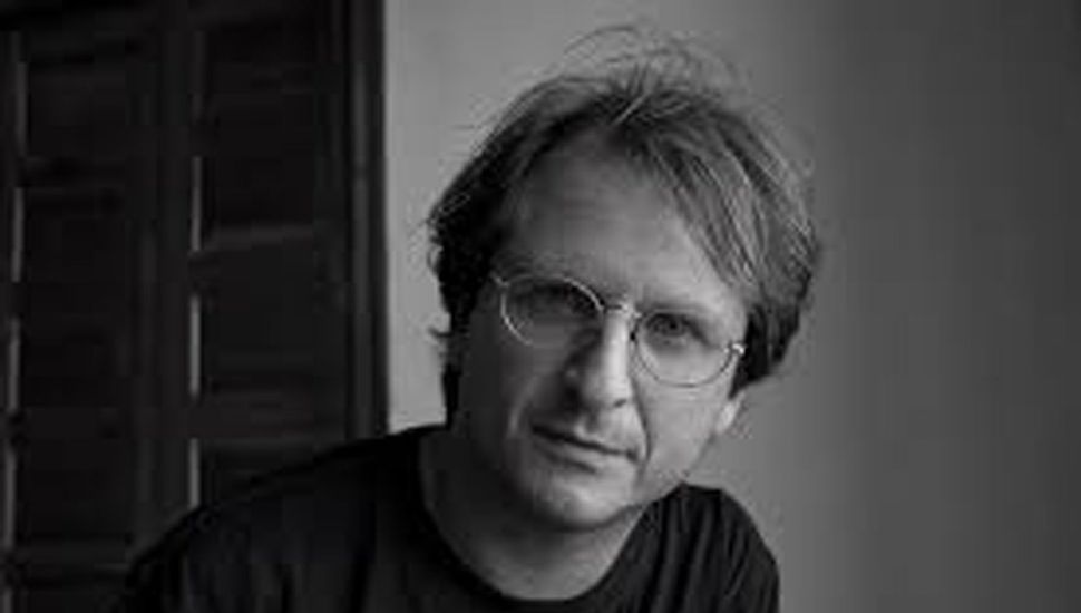 Martín Kohan y Mariana Enríquez, en la primera jornada de la Feria del ...