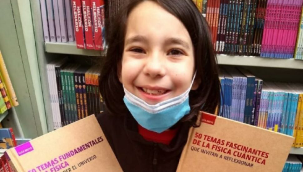 Jano, el niño famoso por sus explicaciones sobre física cuántica ...