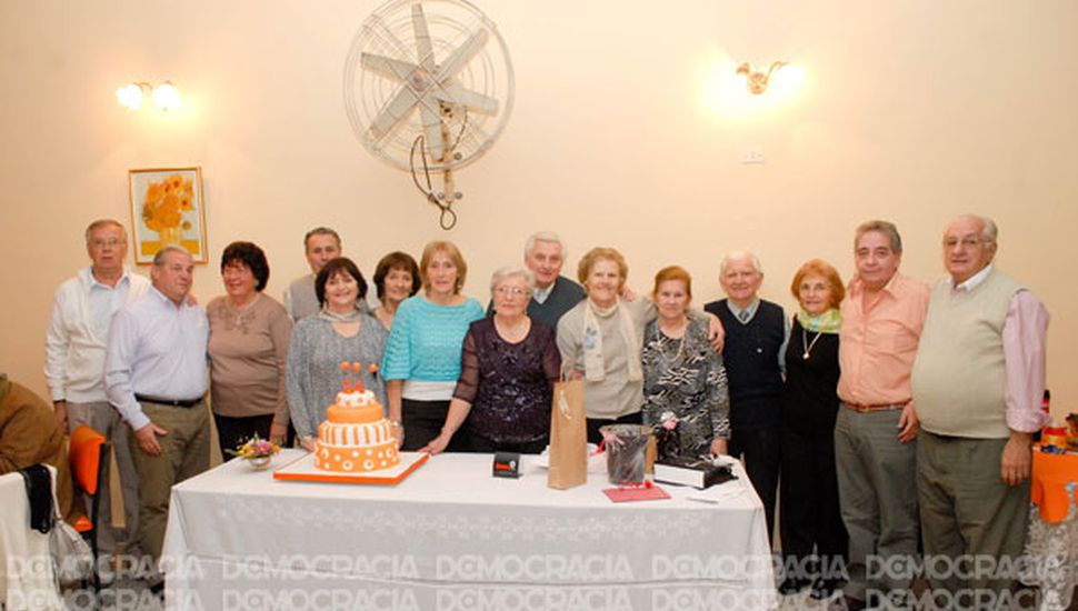 El Club de los Abuelos festejó sus 25 años desde que se mudó a su ...