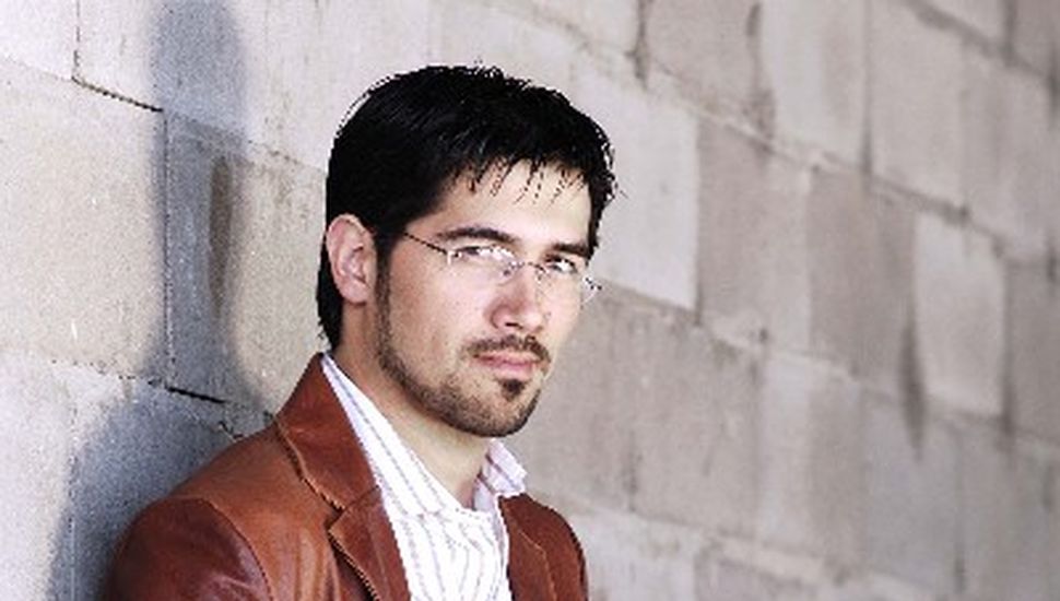 El romántico Claudio Basso presentará su nuevo disco en Teatro de la ...