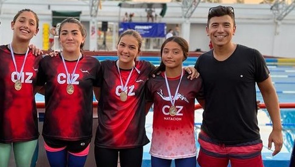 Las nadadoras Josefina Lo Bianco y Liz Prieto se consagraron campeonas ...