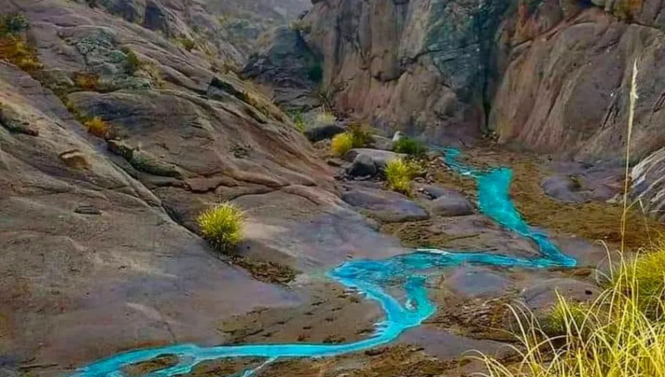 Río turquesa que se esconde en el norte Argentino