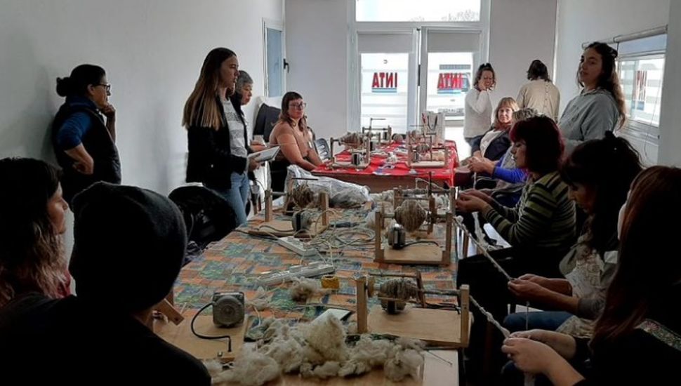 Nueva edición de “Hilando estamos”