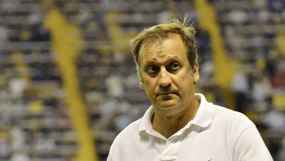 Perazzo dejó de ser el técnico de Aldosivi de Mar del Plata • Diario ...