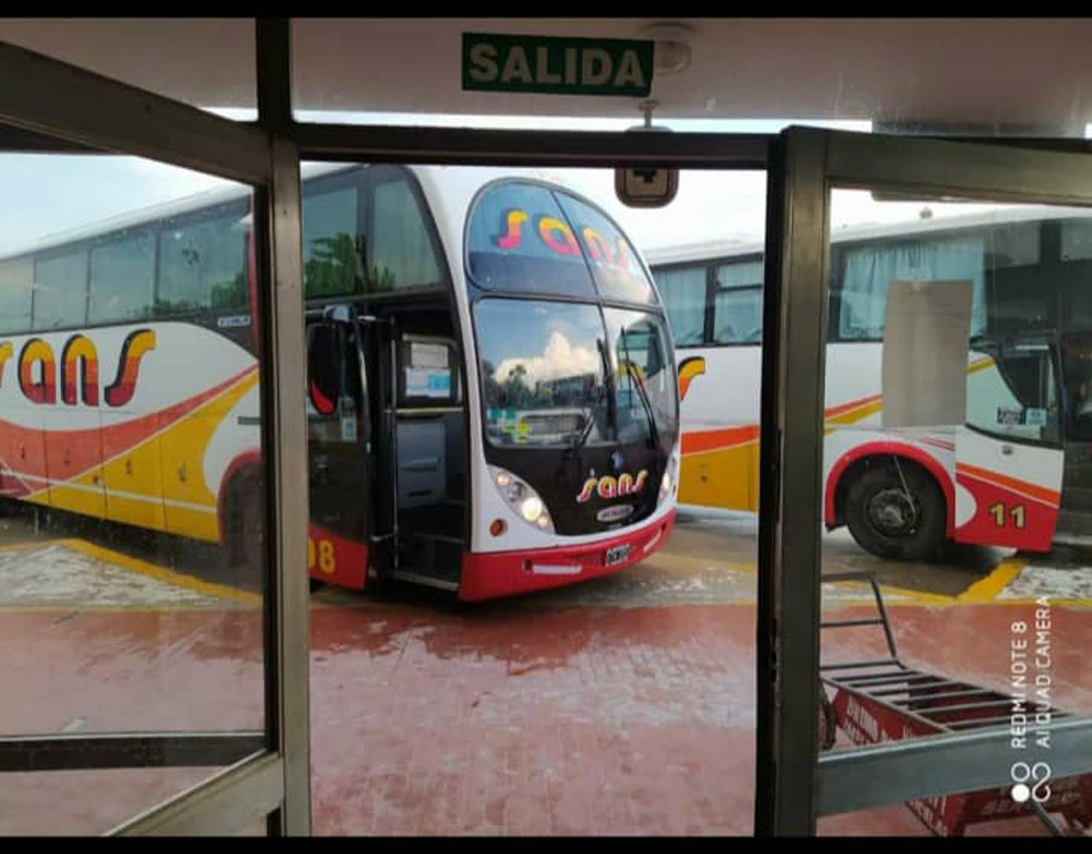 Empresa de micros de la zona retomó sus servicios • Diario Democracia