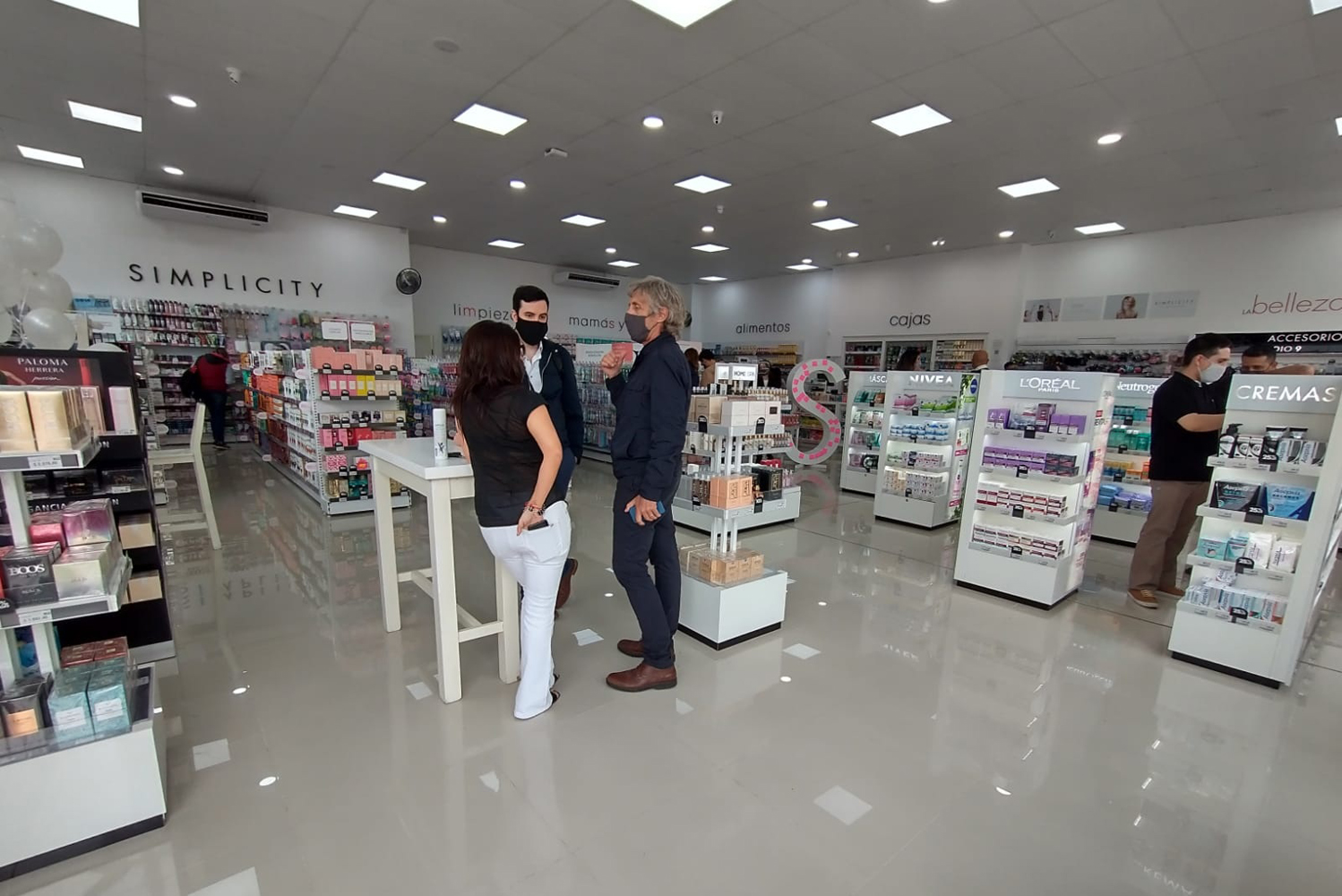 Simplicity inauguró su local en Junín