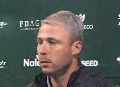 Sarmiento toma aire con el promedio