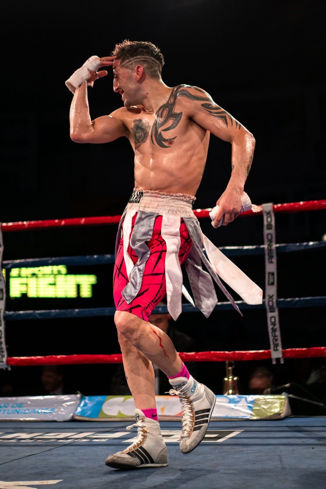 Triunfaron por puntos los pugilistas locales Pomponio y Olguín