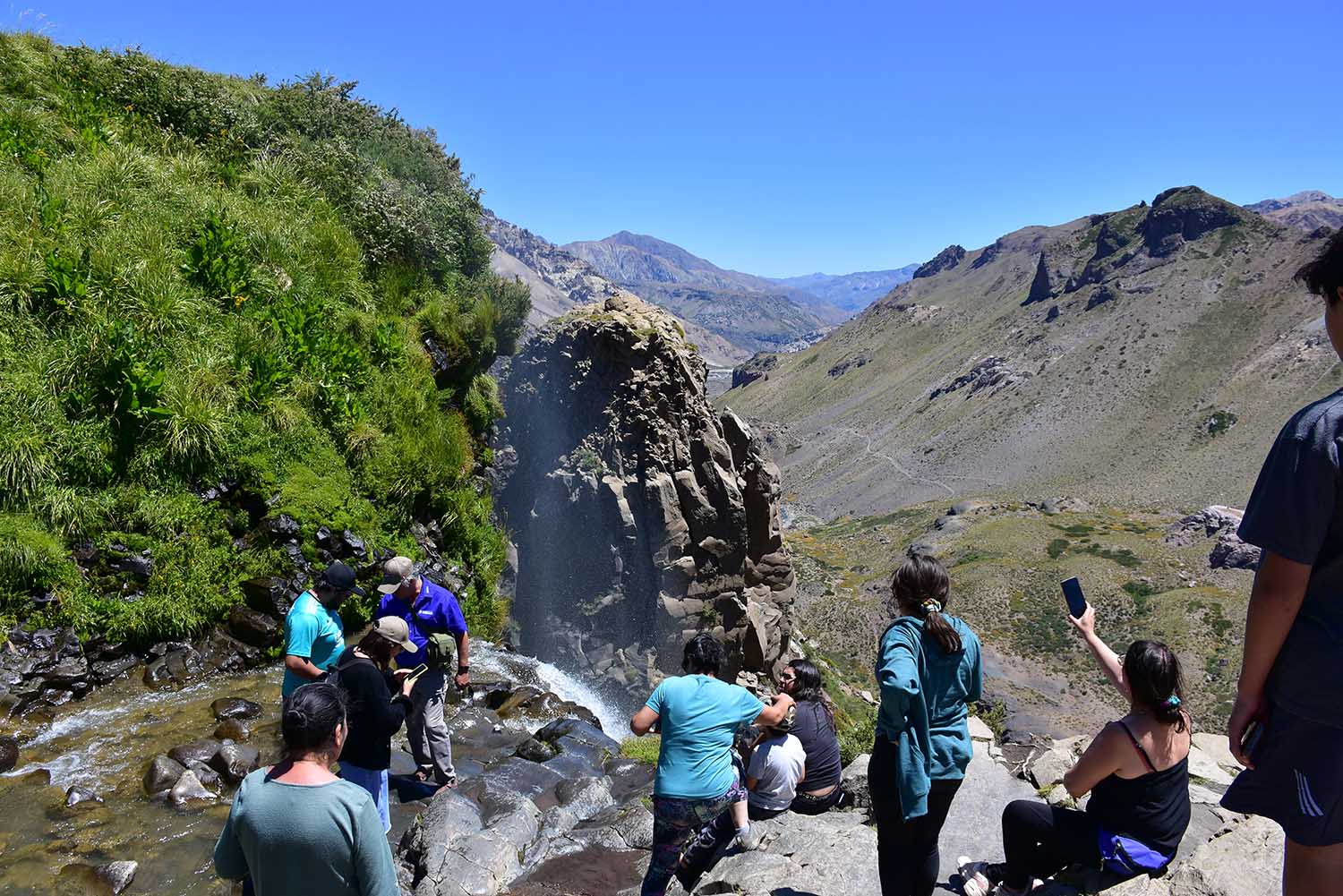 VIDEO: Naturaleza que encanta en la cordillera del Maule, Cascada ...