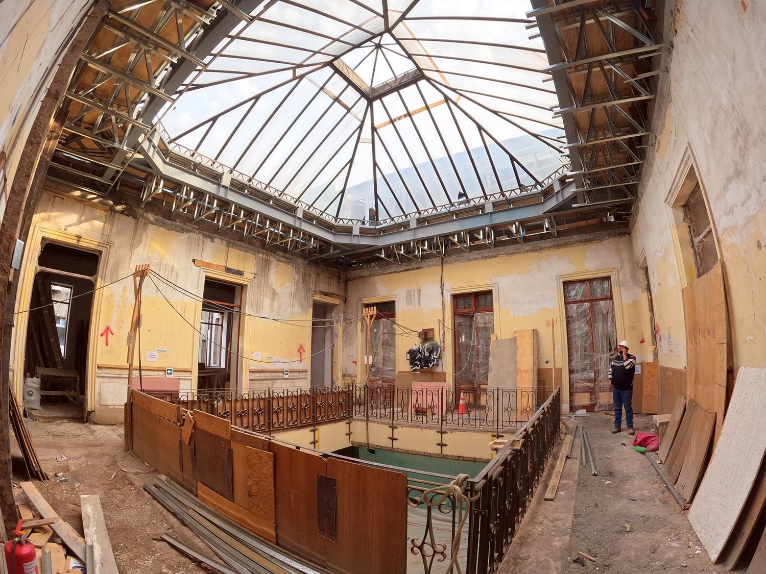 VIDEO: Así quedó el edificio de la ex Intendencia del Maule - Diario Talca