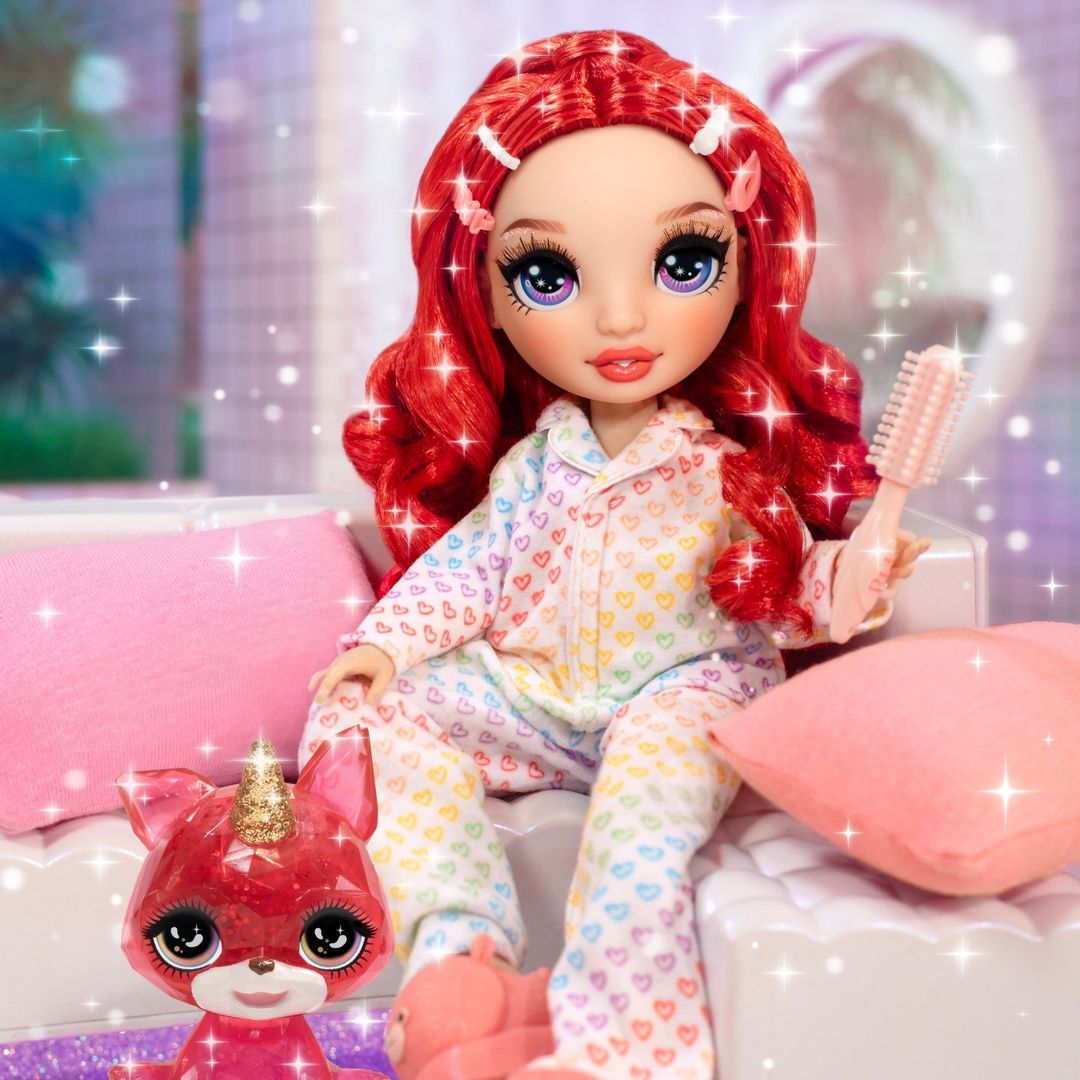 Rainbow High Fashion Pack Sleepover