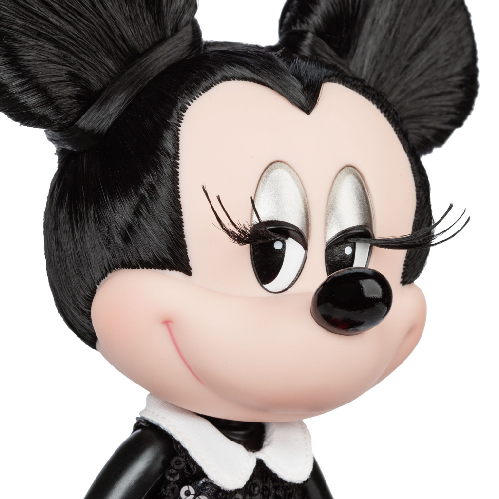 Disney Designer Collection Signature Minnie Mouse 1