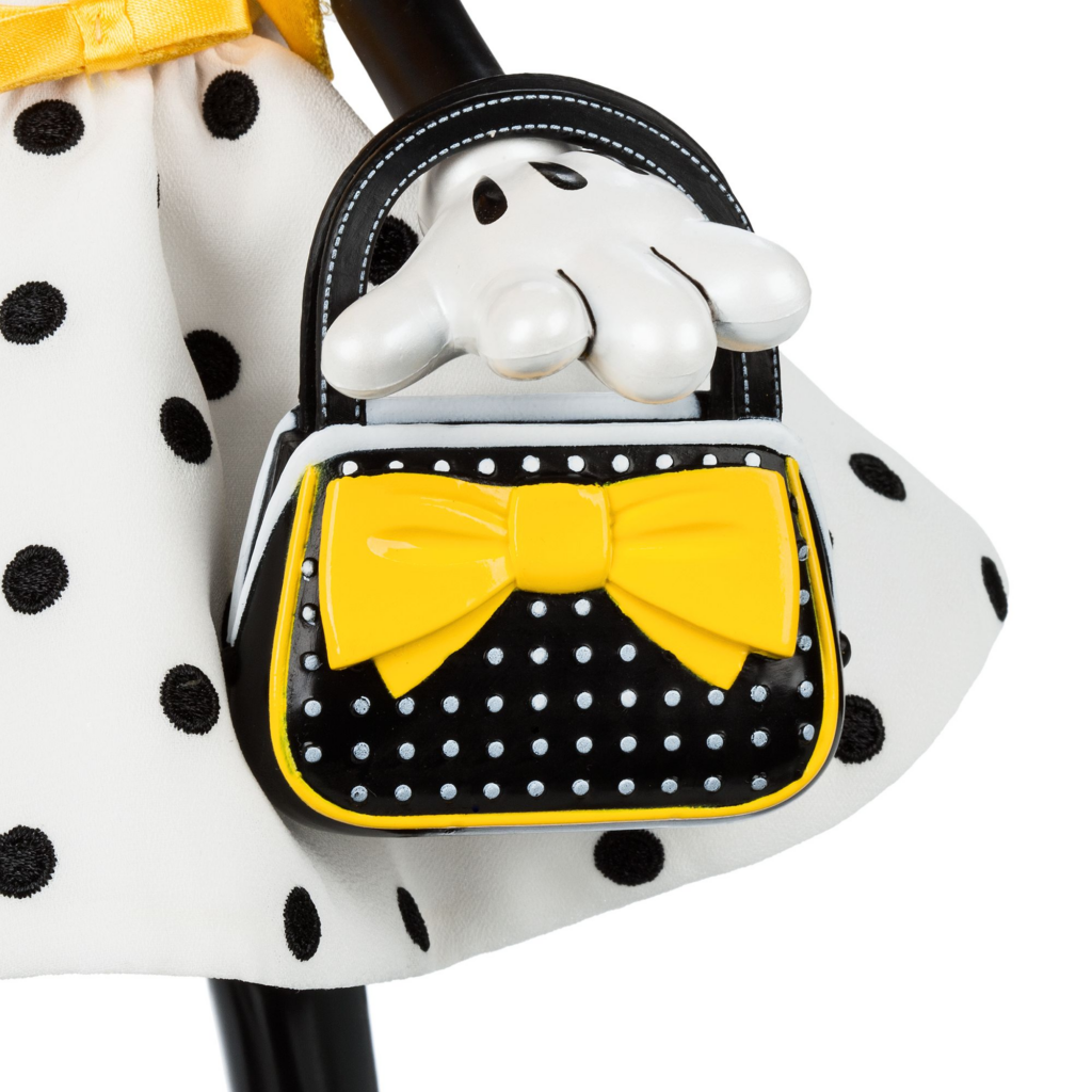 Disney Designer Collection Signature Minnie Mouse 2