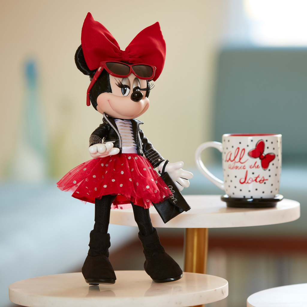 Disney Designer Collection Signature Minnie Mouse 3
