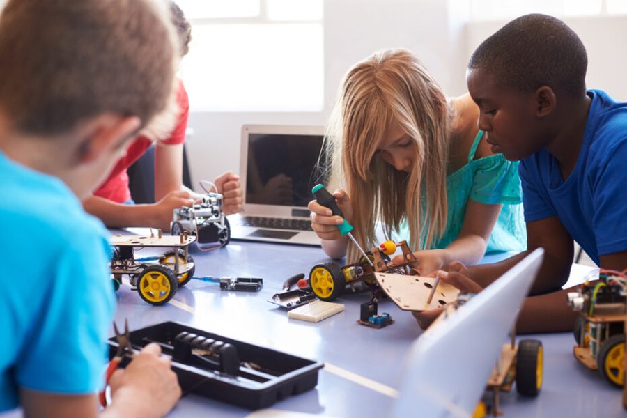 Ithy - Unlocking Tomorrow's Innovators: How STEM Activities Cultivate ...