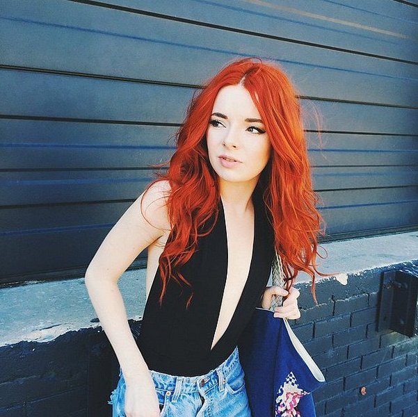 Ithy - Embracing Your Silhouette: Confidence, Style, and Self ...