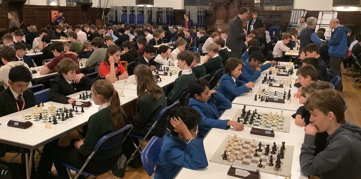 Ithy - Mastering the Board: Strategies for Chess Excellence at School