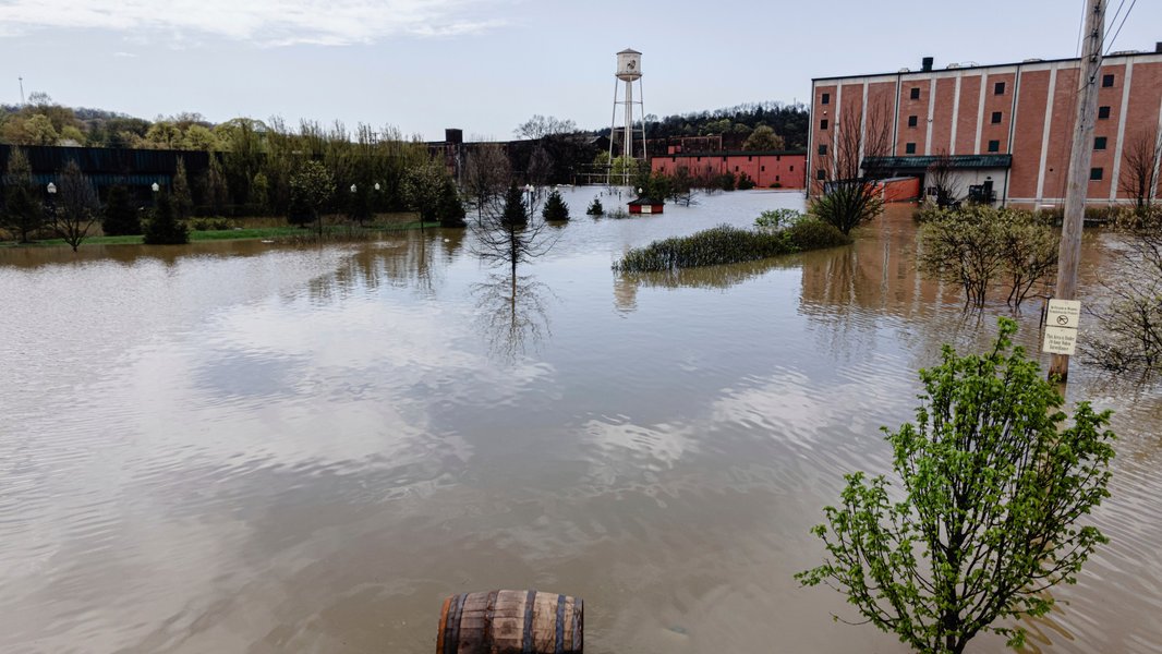 Ithy - Climate Change and Its Impact on Rivers Worldwide
