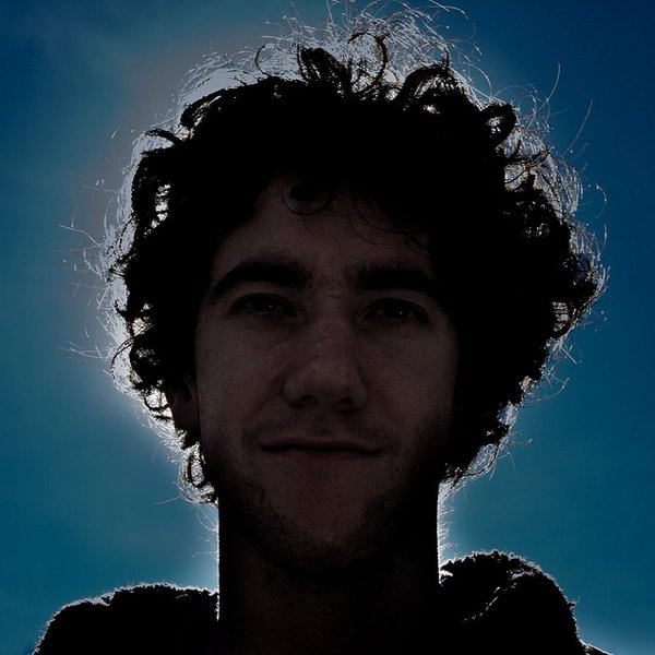 Ithy - Mastering the Art of Halo Effects in Lightroom Portraits