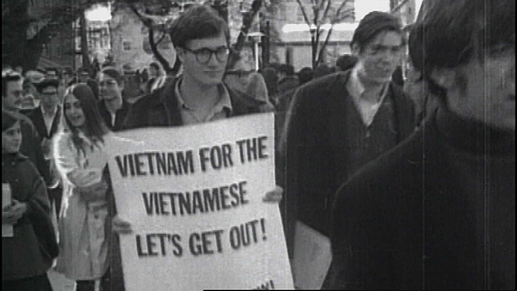 Ithy - The Enduring Power of the International Student Movement