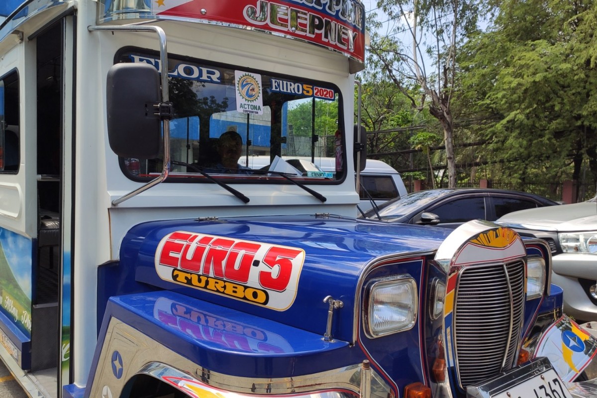 Ithy - Theoretical Perspectives on Traditional Jeepney Drivers’ Views