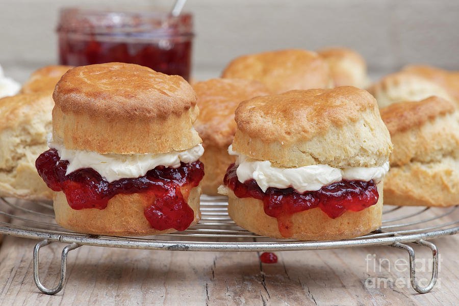 Ithy - Beyond the Bakery Display: Unmasking the True Identities of ...
