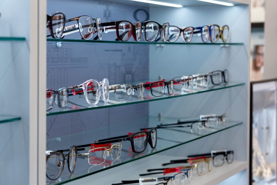 Your Eye Doctor | Maine Optometry - Brunswick | Call Now