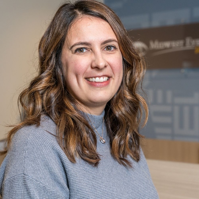 Your St. Charles Eye Doctor | Midwest Eye Associates | Call Now