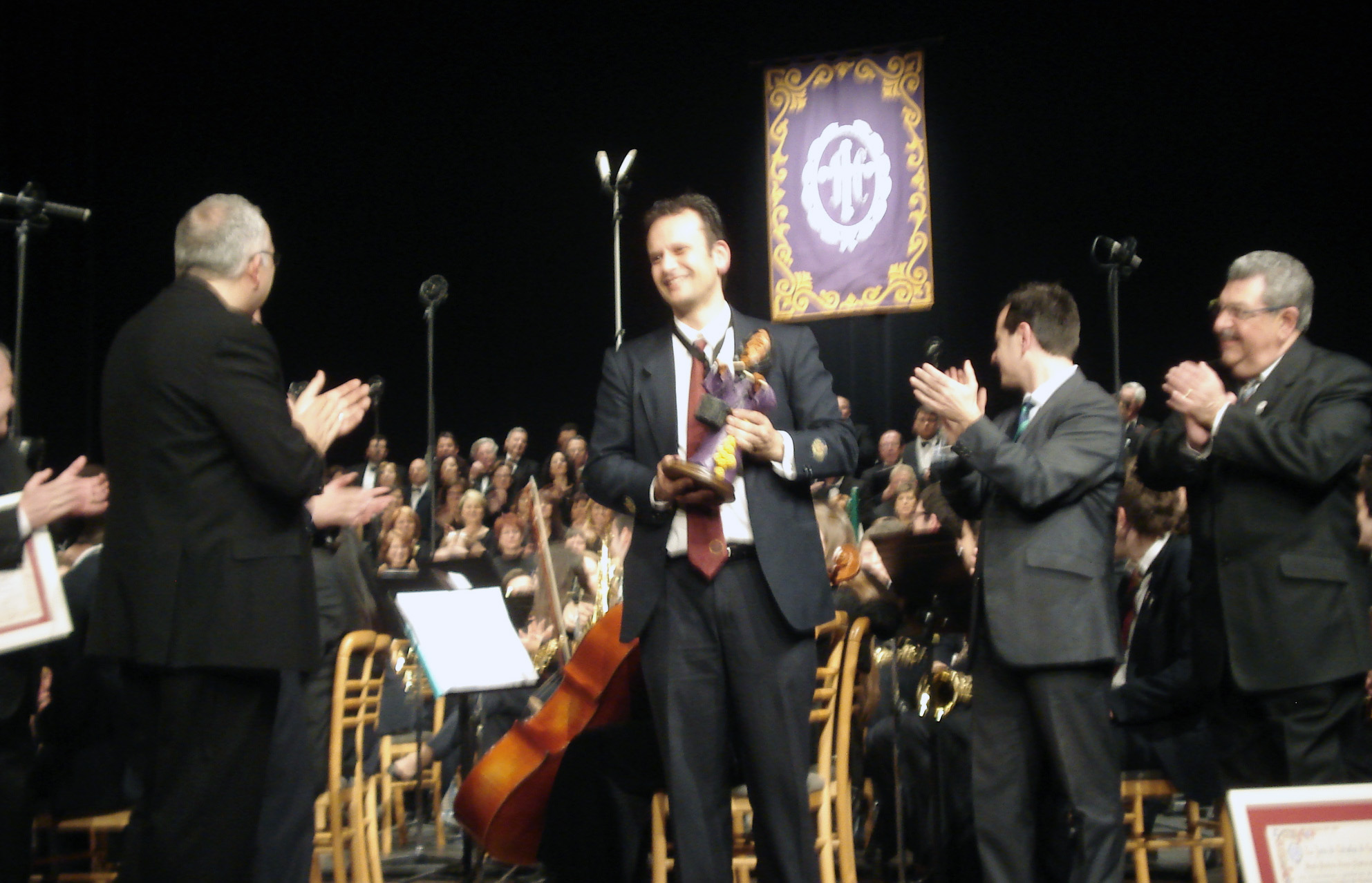 Valencia sublima, con música y coros, el “Camino del Calvario» en el ...