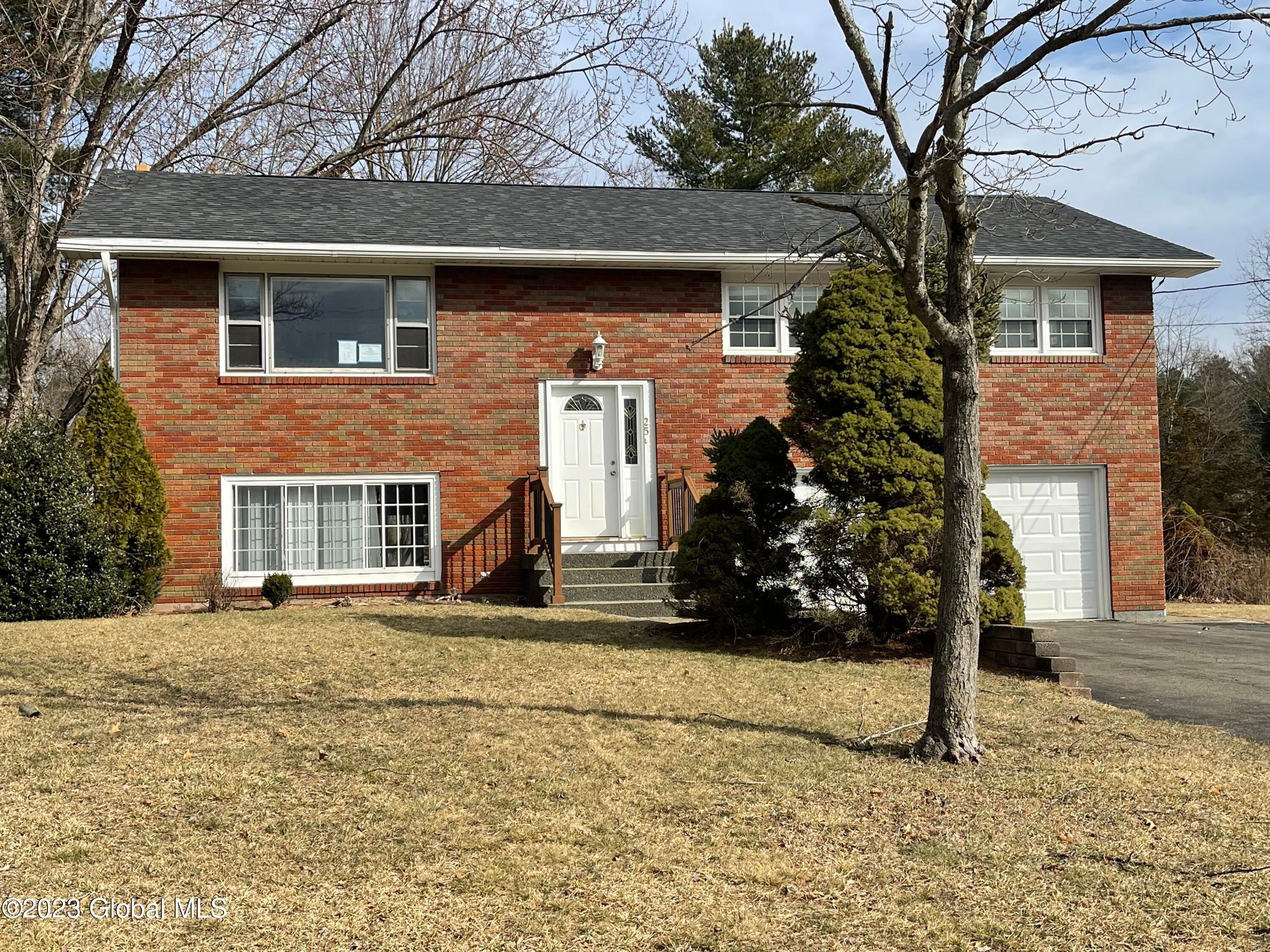 Video Tour - 25 Oakwood Boulevard, Clifton Park, NY 12065 - Rachel Henley