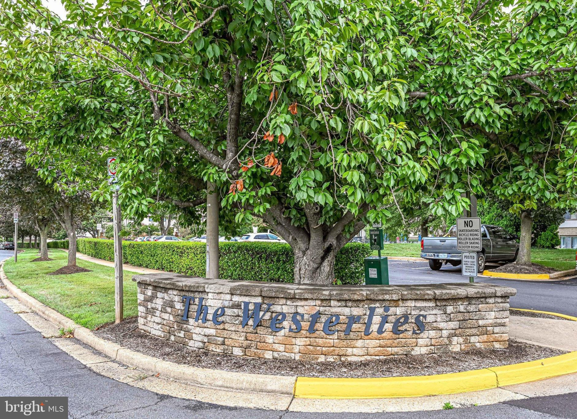 1651 Westwind Way, Mclean, VA 22102 now has a new price of $2,600 ...