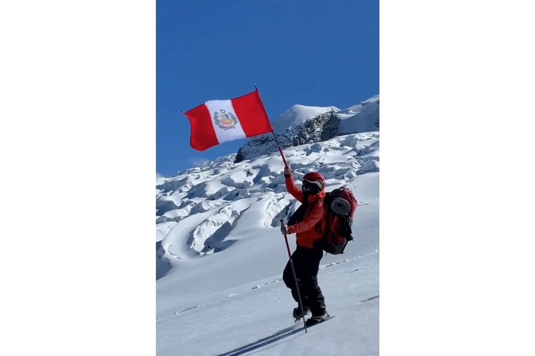 Bandera del Perú flamea en el Huascarán por el Bicentenario | Diario El ...