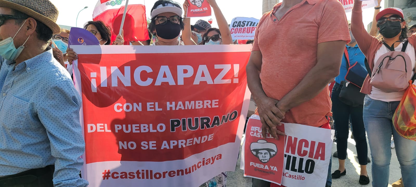 Ciudadanos Se Concentran En El Centro De Piura Para Exigir La Renuncia