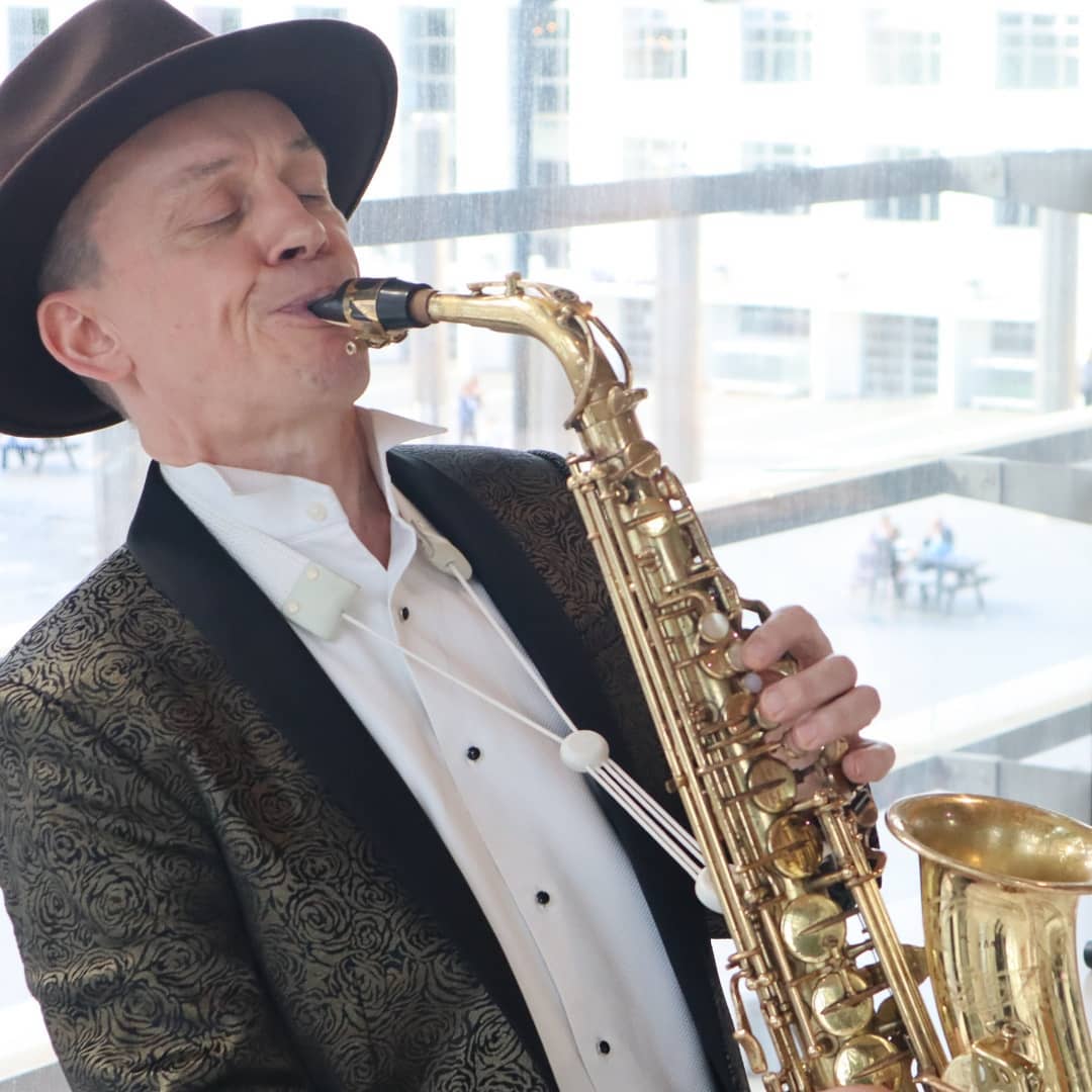 Sax Moves | Evenses Entertainment