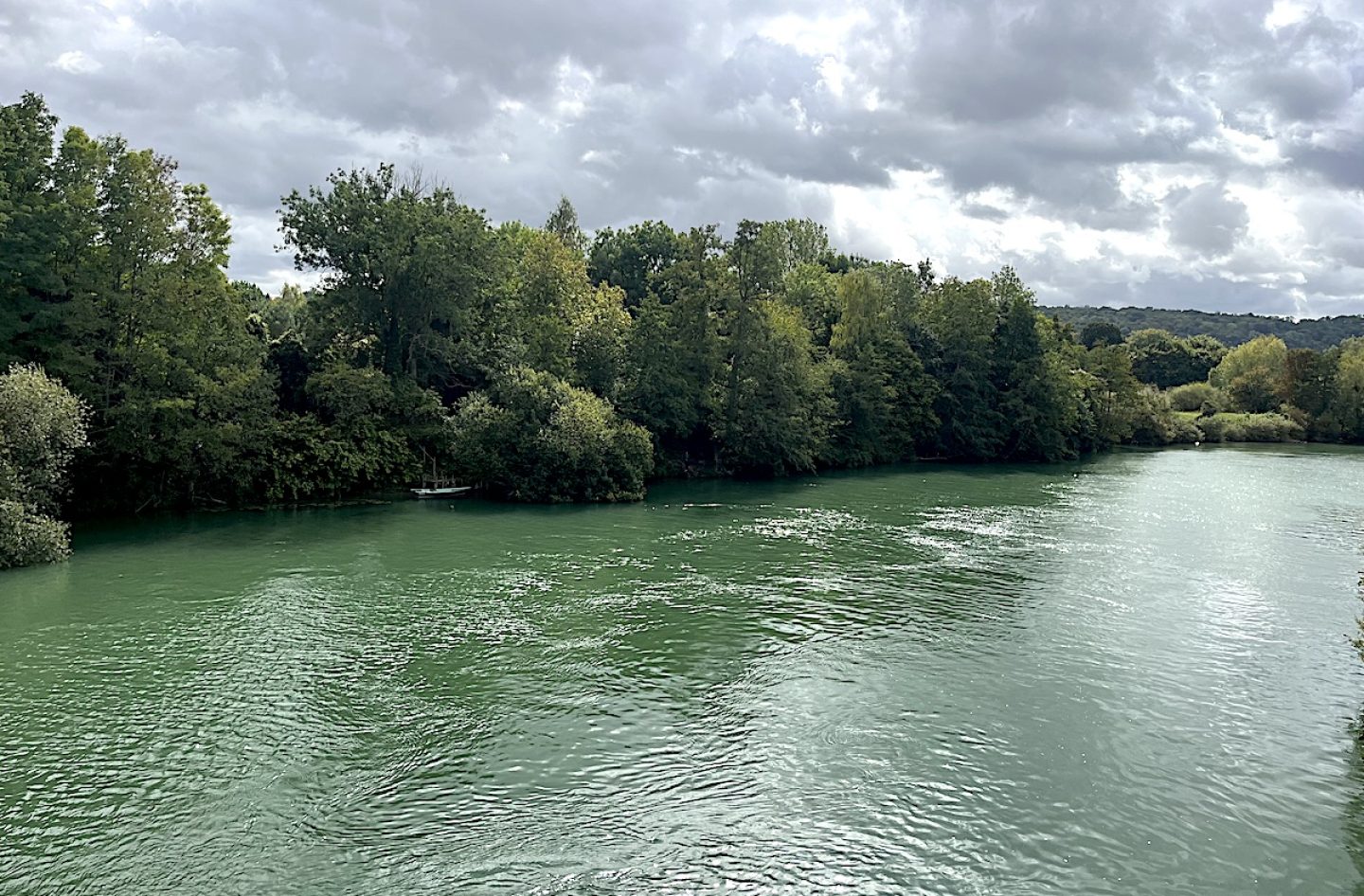 J’ai marché le long de la Marne sur le GR 15 pour aller m’offrir du ...
