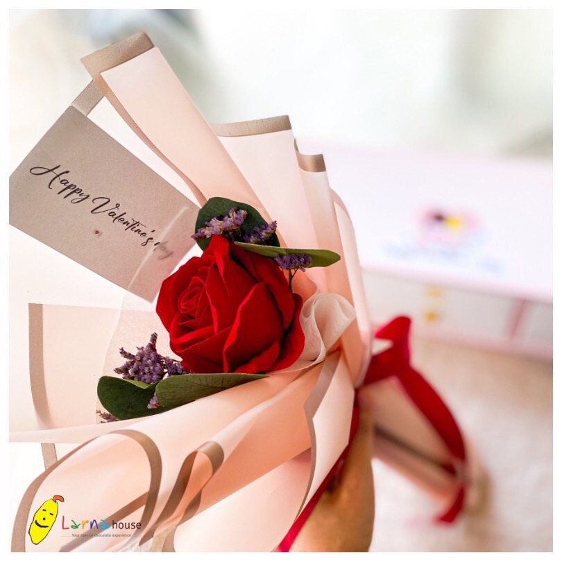 Crafted Rose Bouquet | Larna House