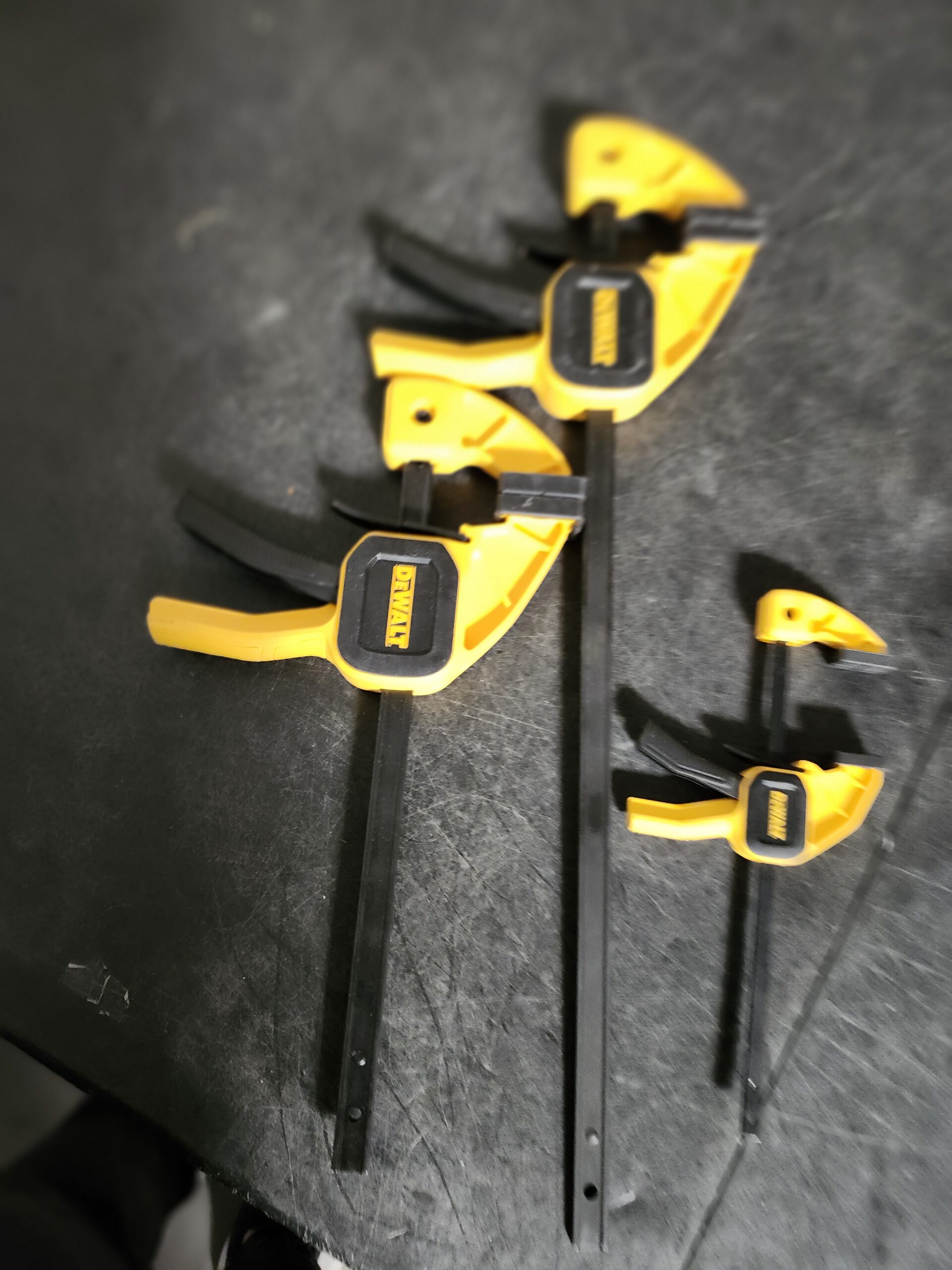 DEWALT DWHT83196 Medium and Large Trigger Clamps - EZ Auction