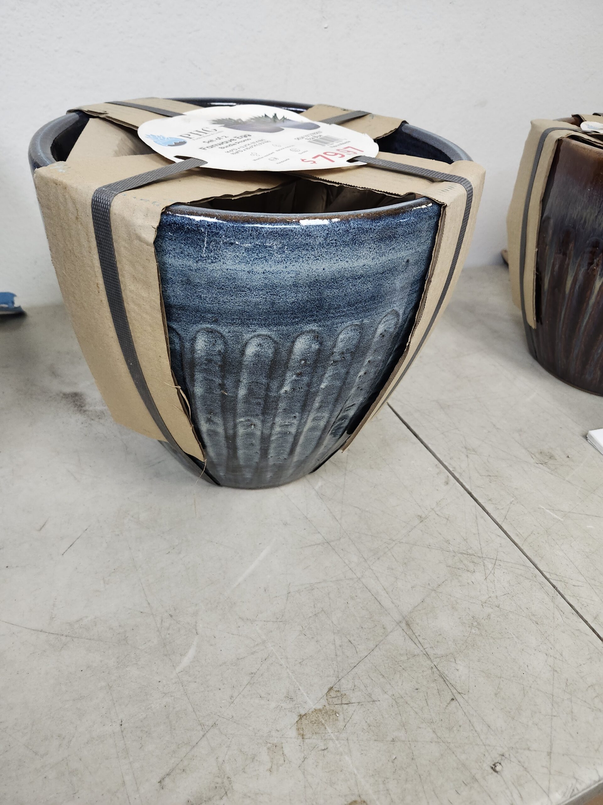 Fanwave Egg Bundle Elsa Blue 2pk 14"/11" Glazed Pots - EZ Auction