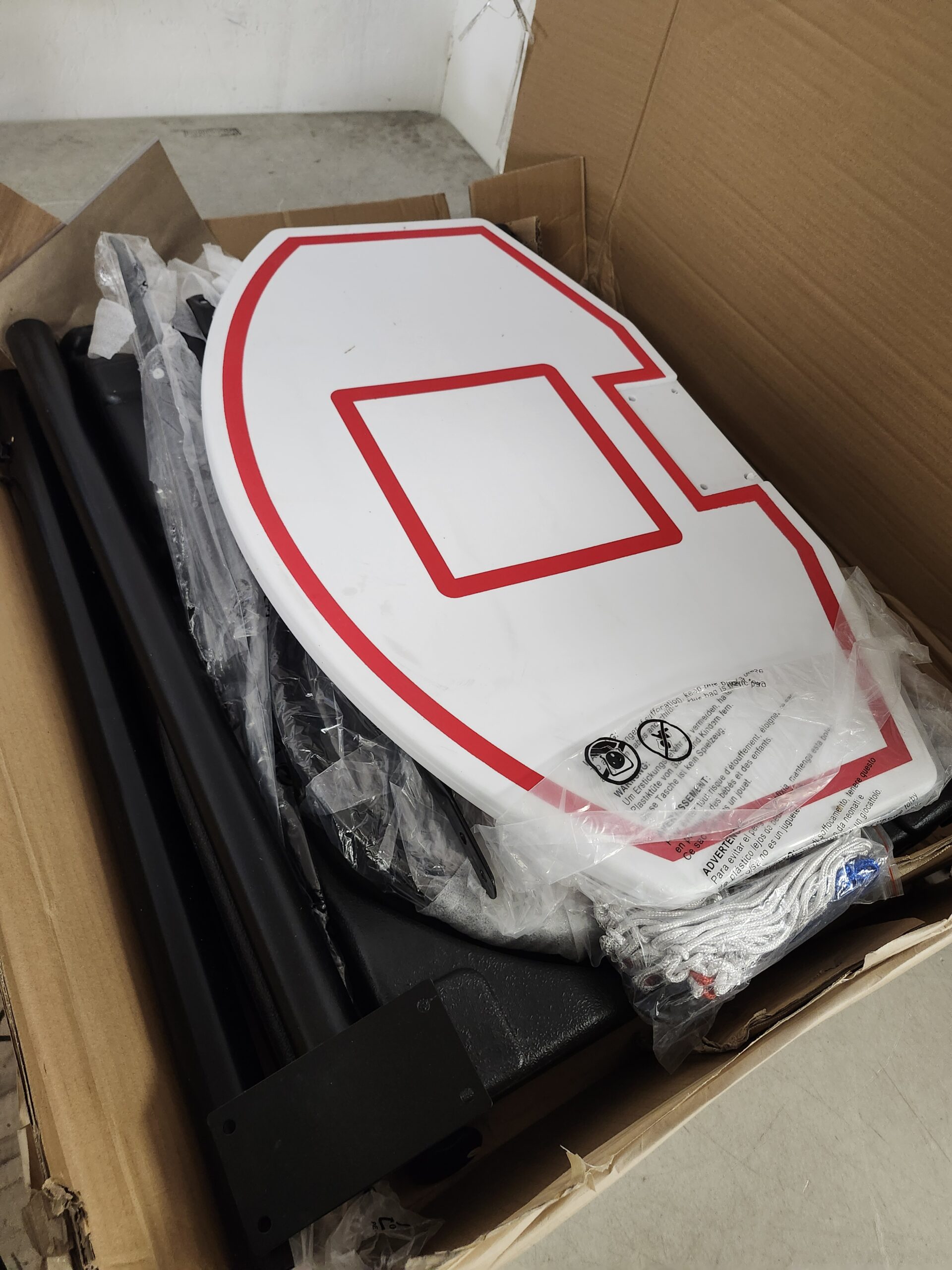 USED **Portable Basketball Hoop with Wheels and 28" Backboard for Kids ...