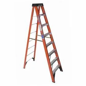 Werner 8 ft fiberglass step ladder 300 lbs store