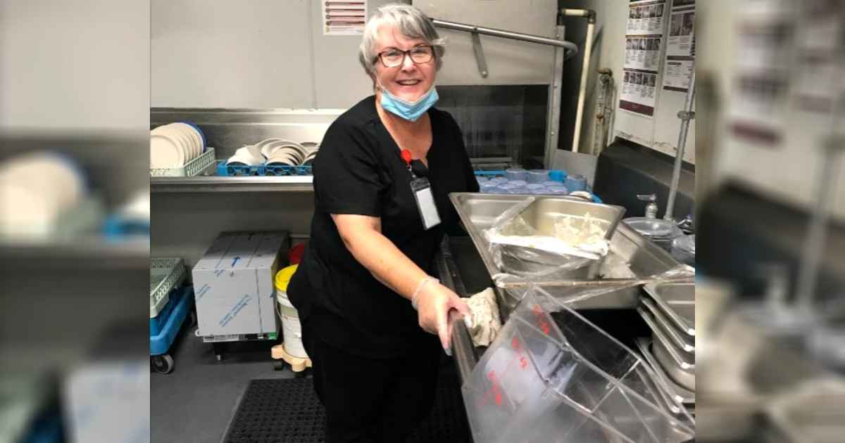 Woman Takes Dishwasher Job So She Can Be With Her Husband With ...