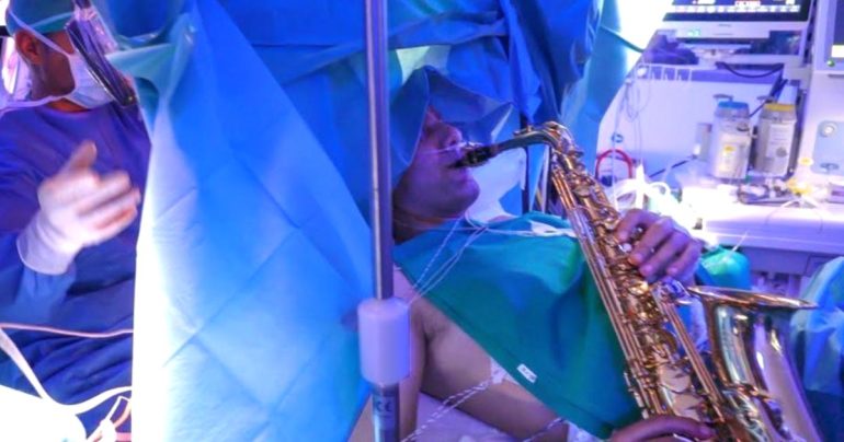 Patient Plays Saxophone Throughout 9-Hour Brain Surgery To Remove Tumor ...