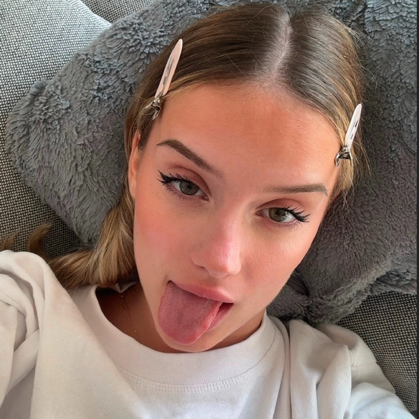 Lia Sikora @lia_sikora Fanfix Videos & Photos