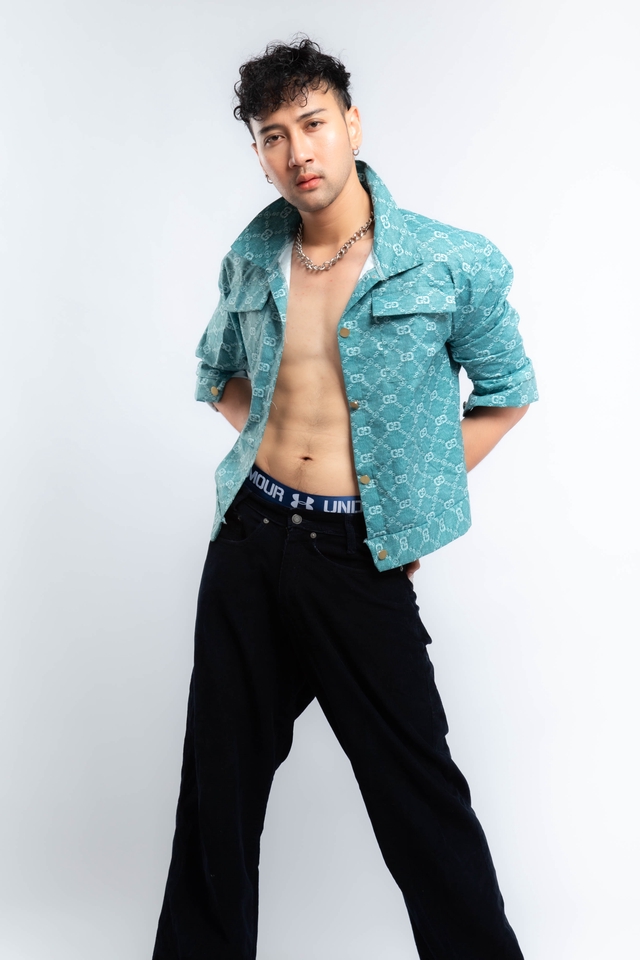 บริการถ่ายรูปโปรไฟล์ทุกแนว Pho-pan Studio