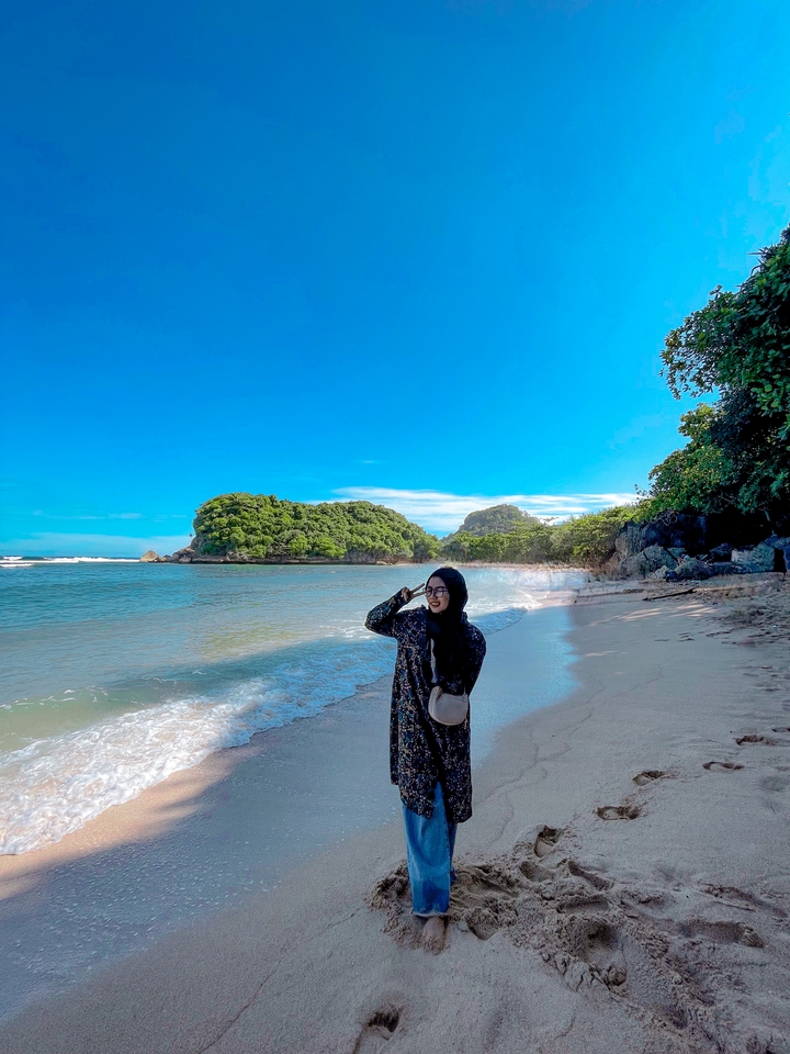 Jasa Edit Hilangkan Objek Mengganggu Pada Foto