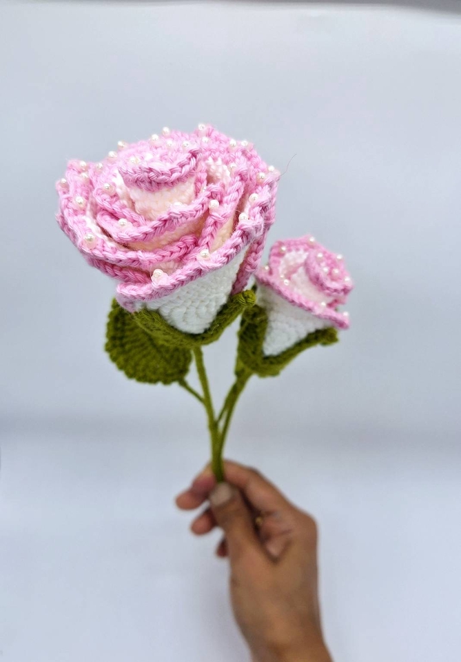 Creative crochet hub