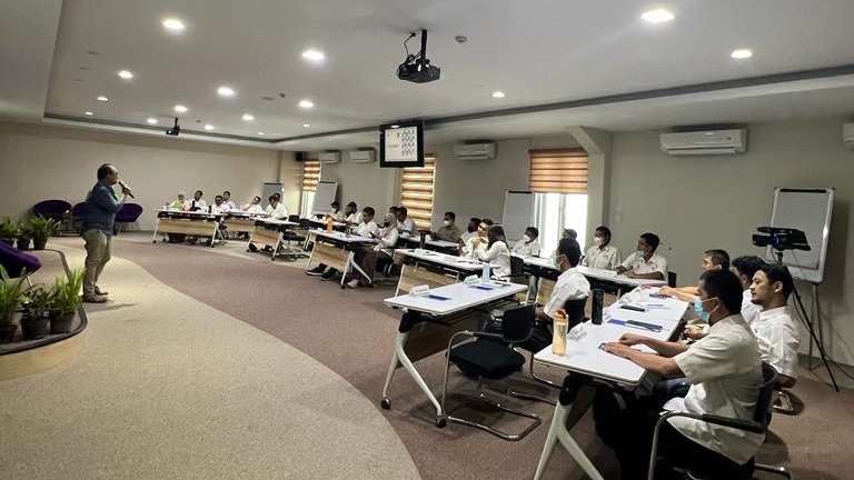 Konsultan pengembangan SDM dan organisasi khususnya usaha kecil dan ...