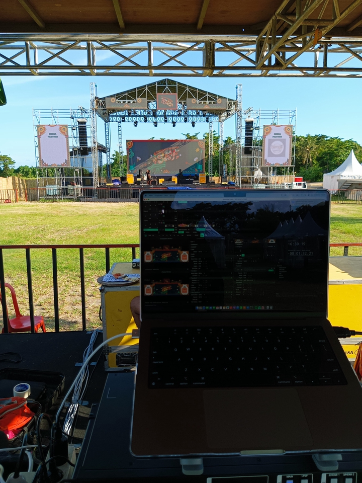 operator led atau streaming (Visual Jockey)